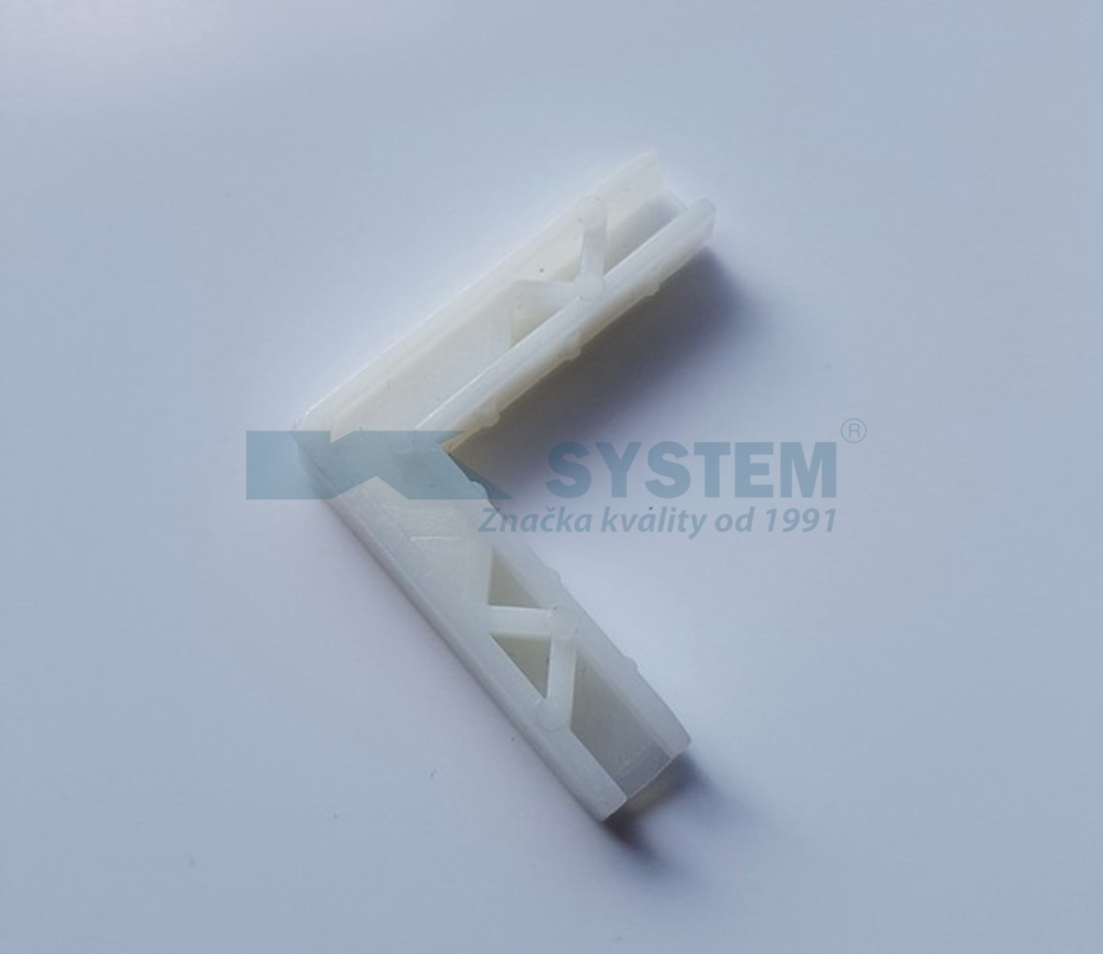 PVC rohovník pre siete | Kžalúzie.sk